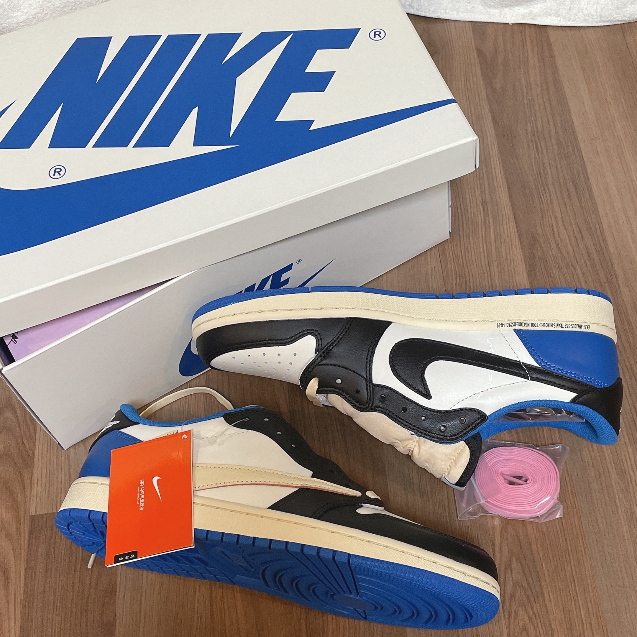 9년차 슈덕 고인물 🦕 (@shoe_bread) 님의 게시물 | KREAM