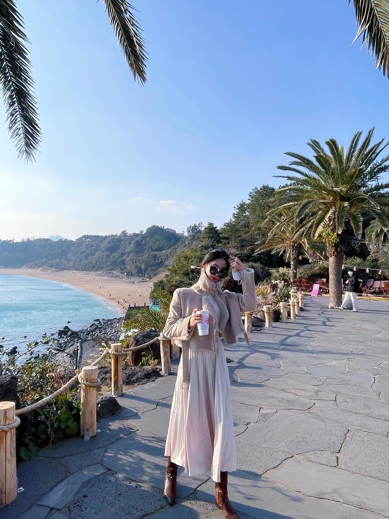 📍insta: @hai... (@hailey_.hk) 님의 게시물 | KREAM