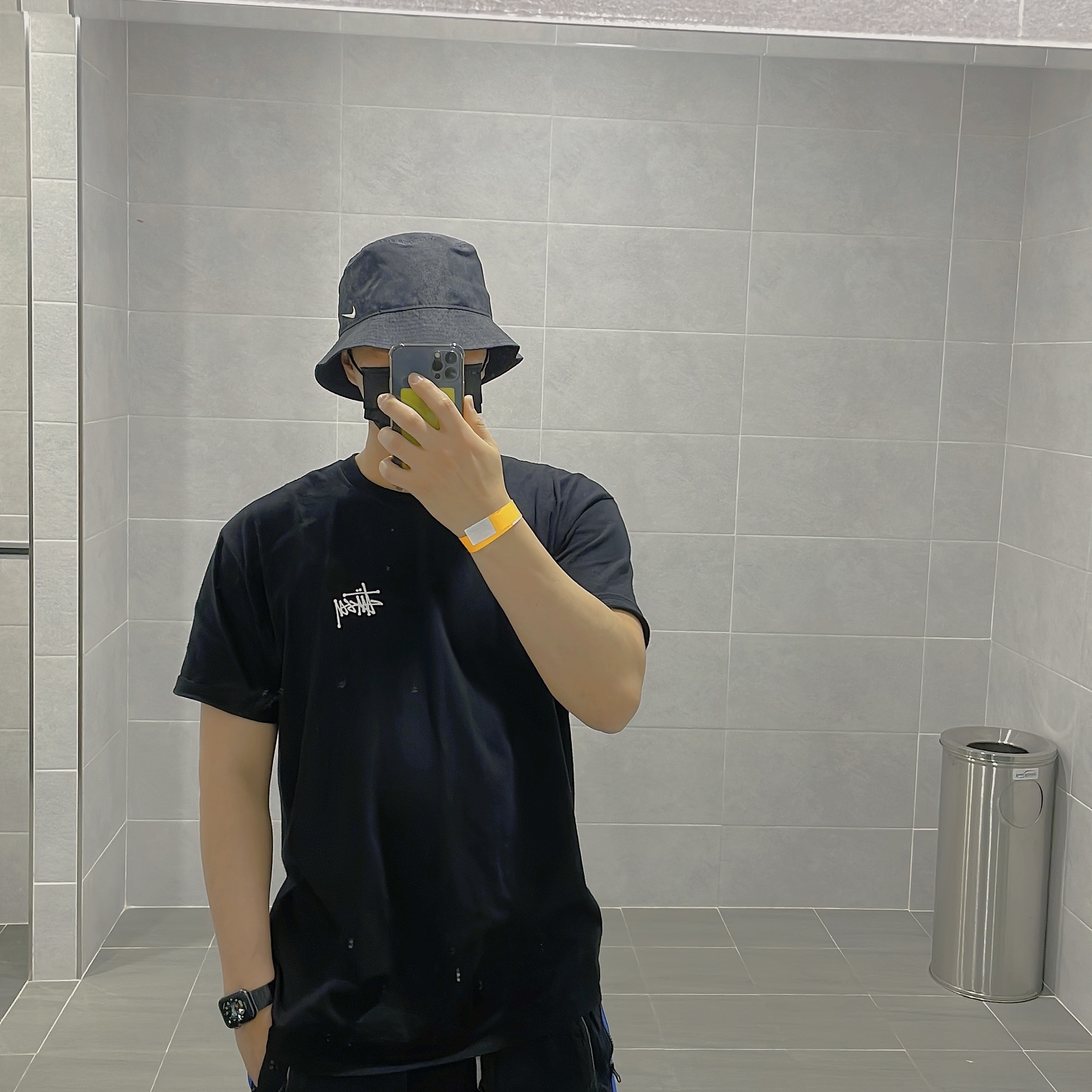 BIN_H (@bin925) 님의 게시물 | KREAM