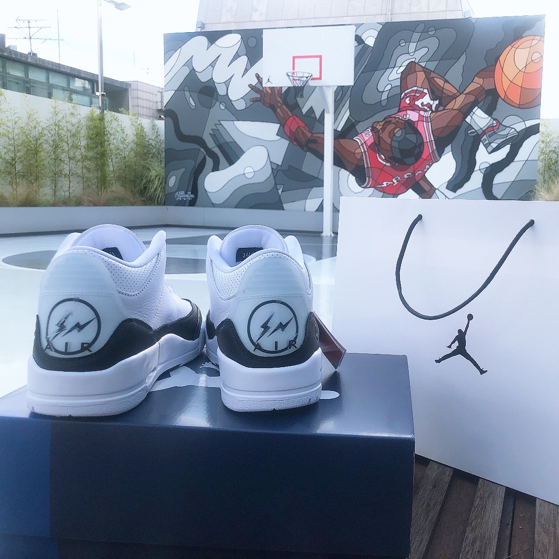 9년차 슈덕 고인물 🦕 (@shoe_bread) 님의 게시물 | KREAM