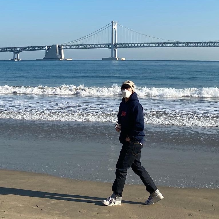 (@dobby._03) 님의 게시물 | KREAM