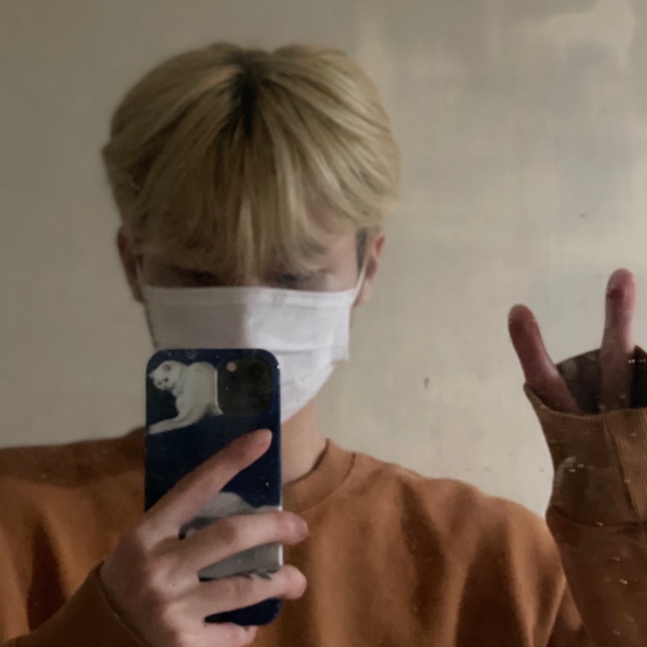 김우연 (@woo_yeonne) 님의 게시물 | KREAM