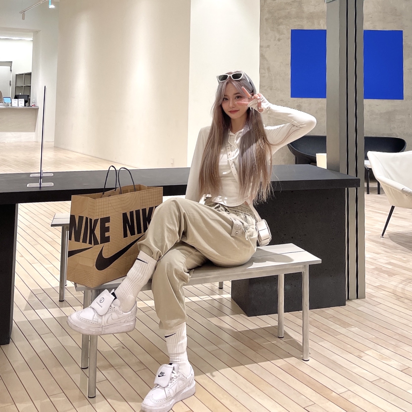 선의 (@hsd_09_) 님의 게시물 | KREAM