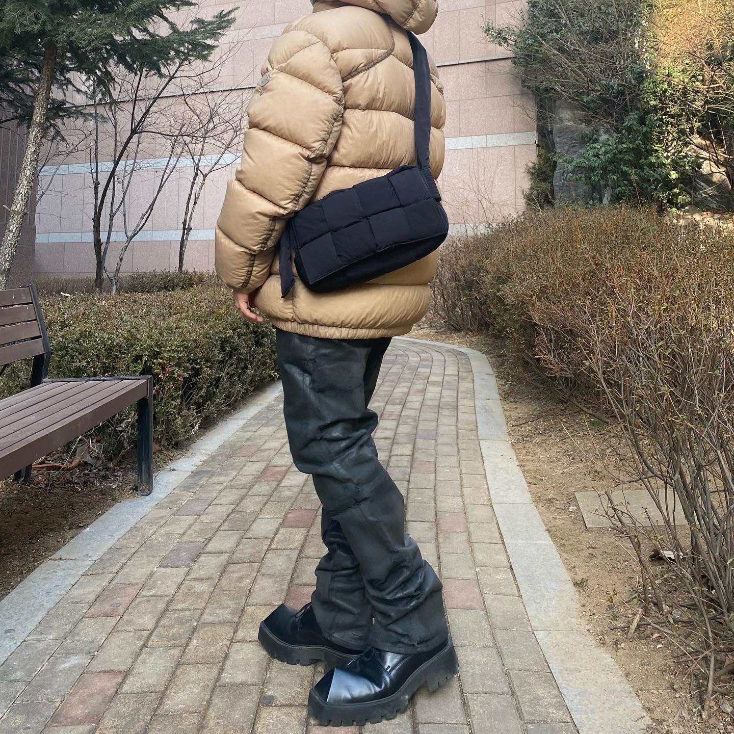 (@pyostagrammm) 님의 게시물 | KREAM