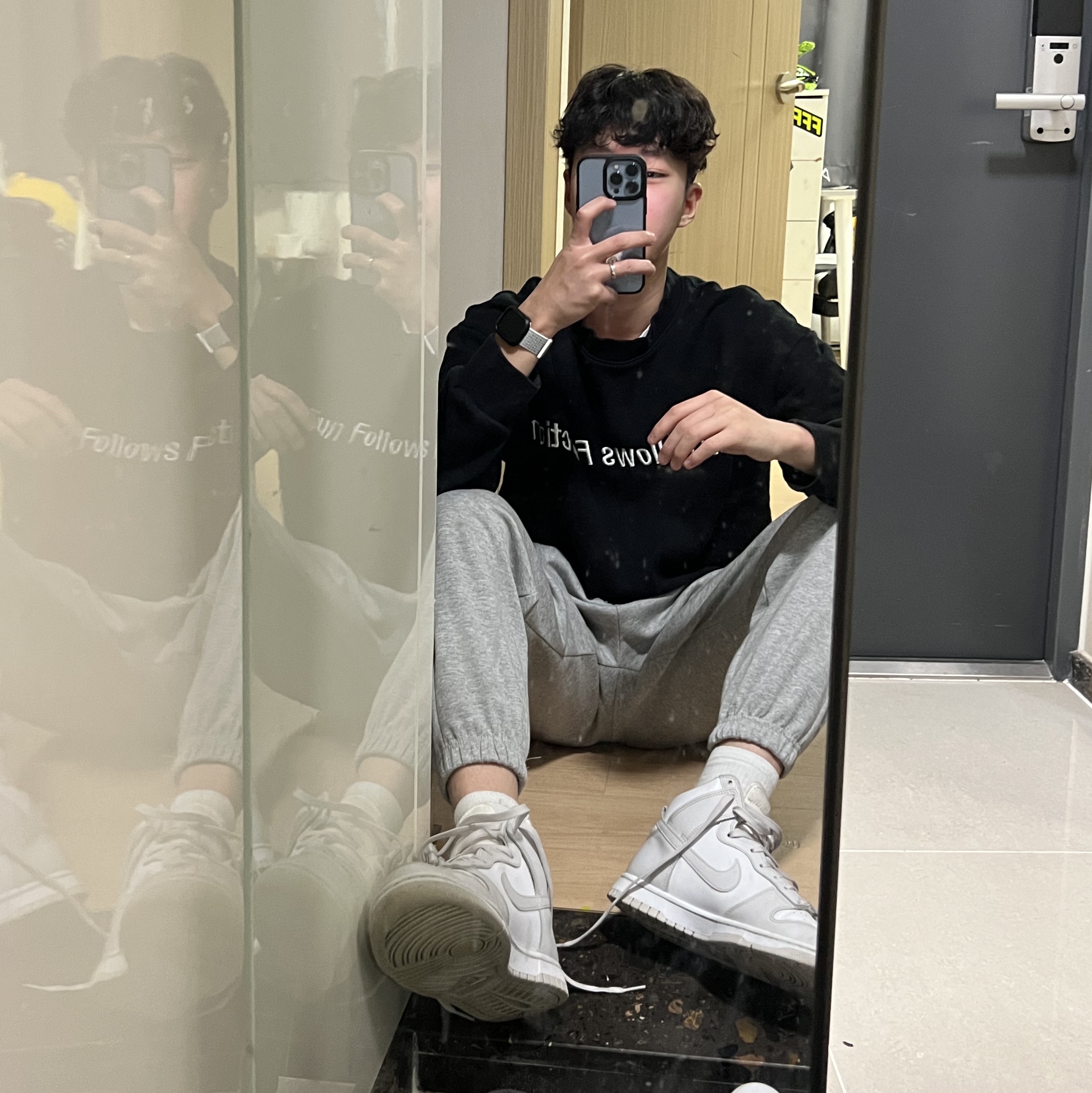 장현웅 (@woong_01_03) 님의 게시물 | KREAM