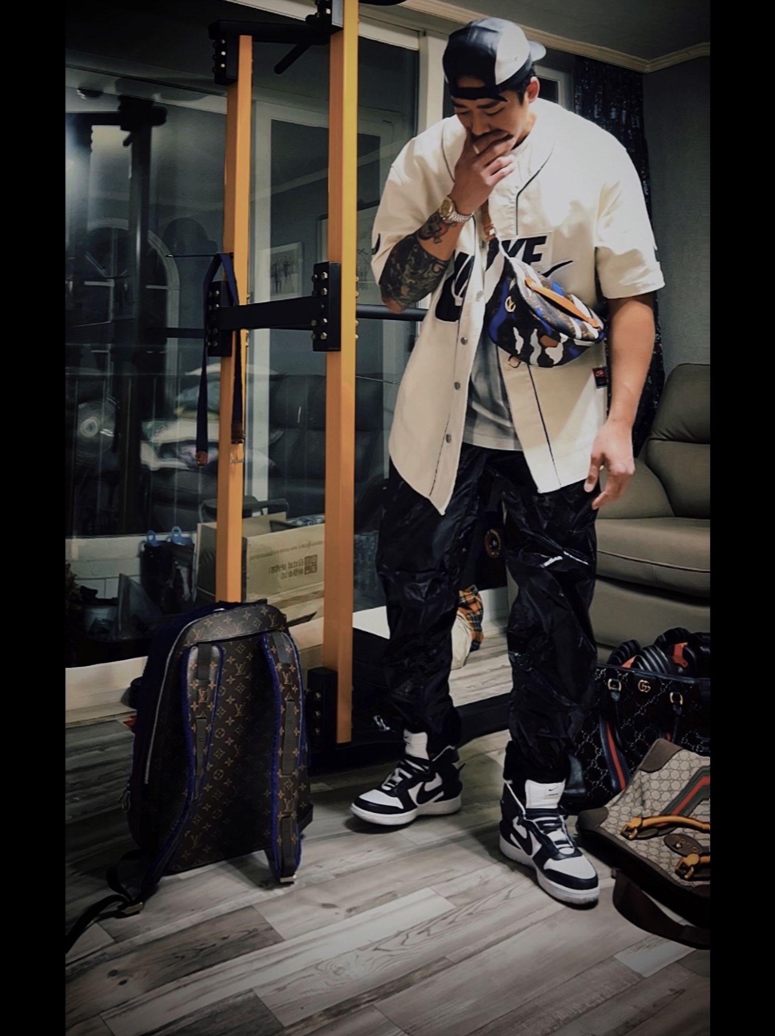 슈믈리에👟👞프랑스 파리... (@highbrow_fr...) 님의 게시물 | KREAM