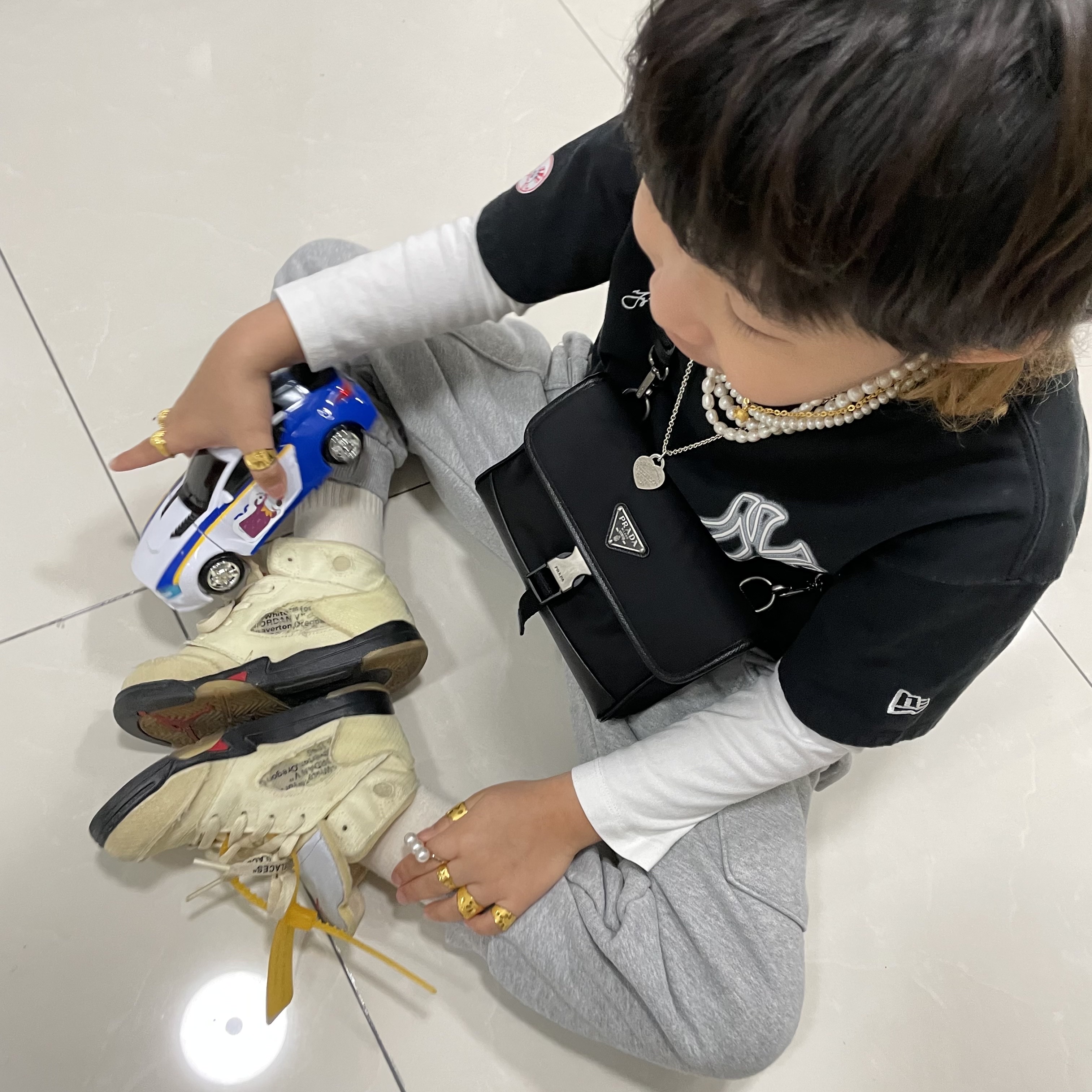 boo (@boo__) 님의 게시물 | KREAM