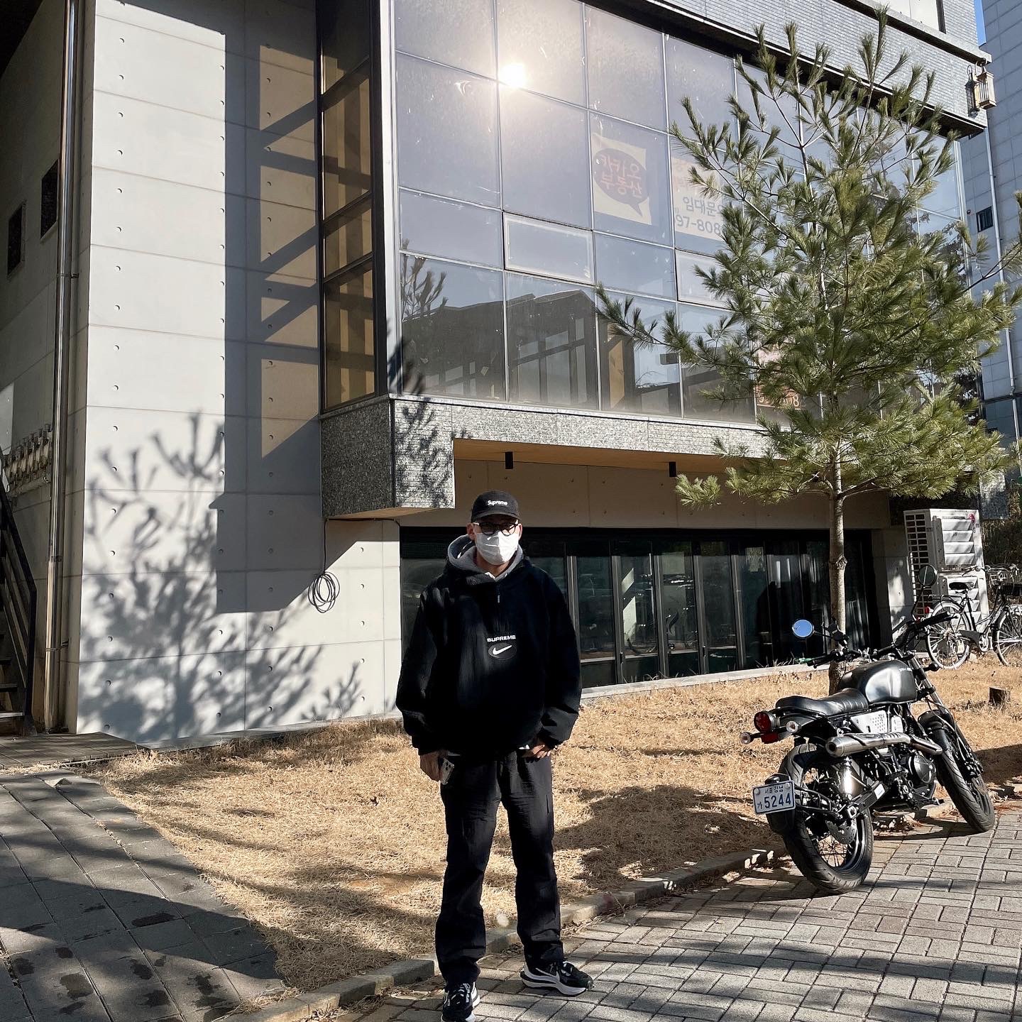 tjdntjr3 (@seo_woo_seok) 님의 게시물 | KREAM