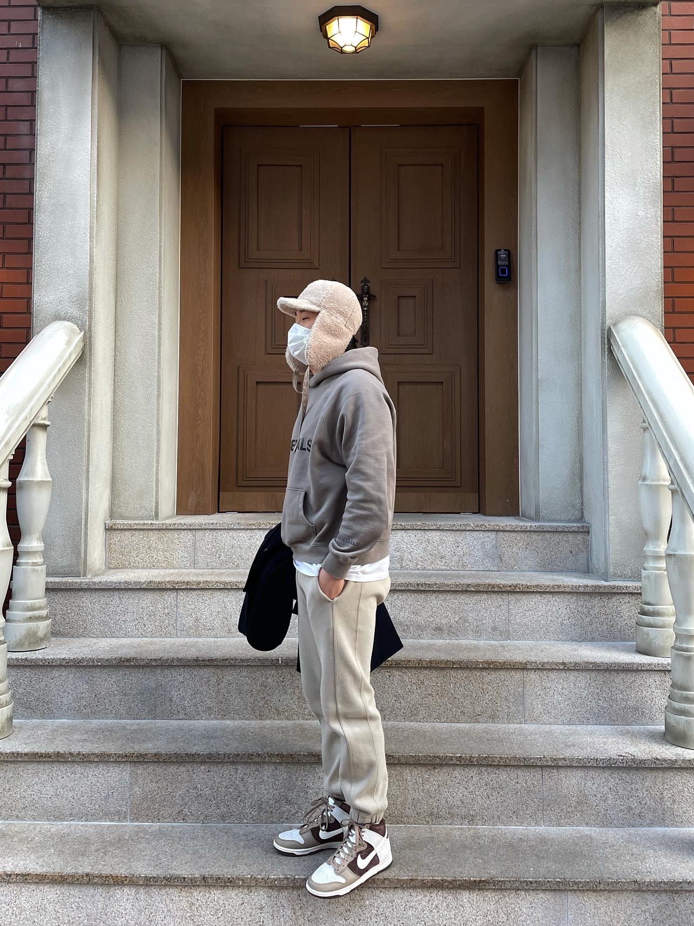 (@meta.hoon) 님의 게시물 | KREAM