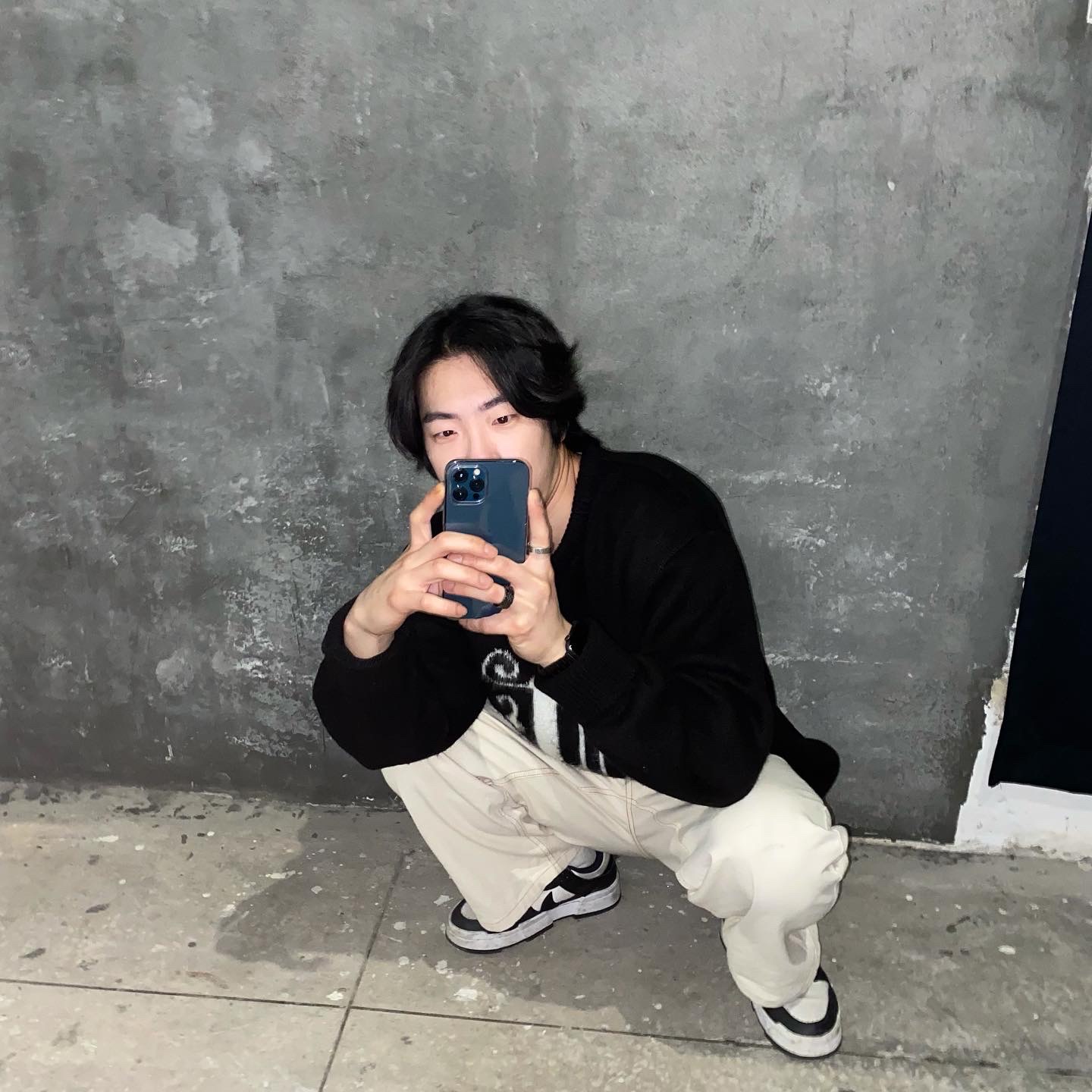 ewln60 (@j__broooo) 님의 게시물 | KREAM