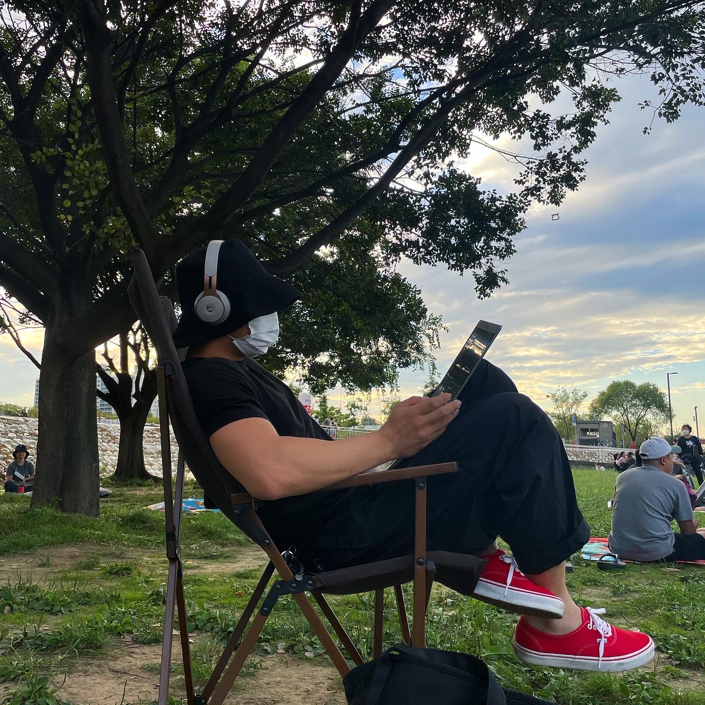 광어 (@kwange0) 님의 게시물 | KREAM