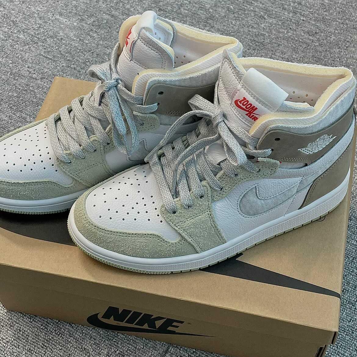 채이 (@11.2c_) 님의 게시물 | KREAM