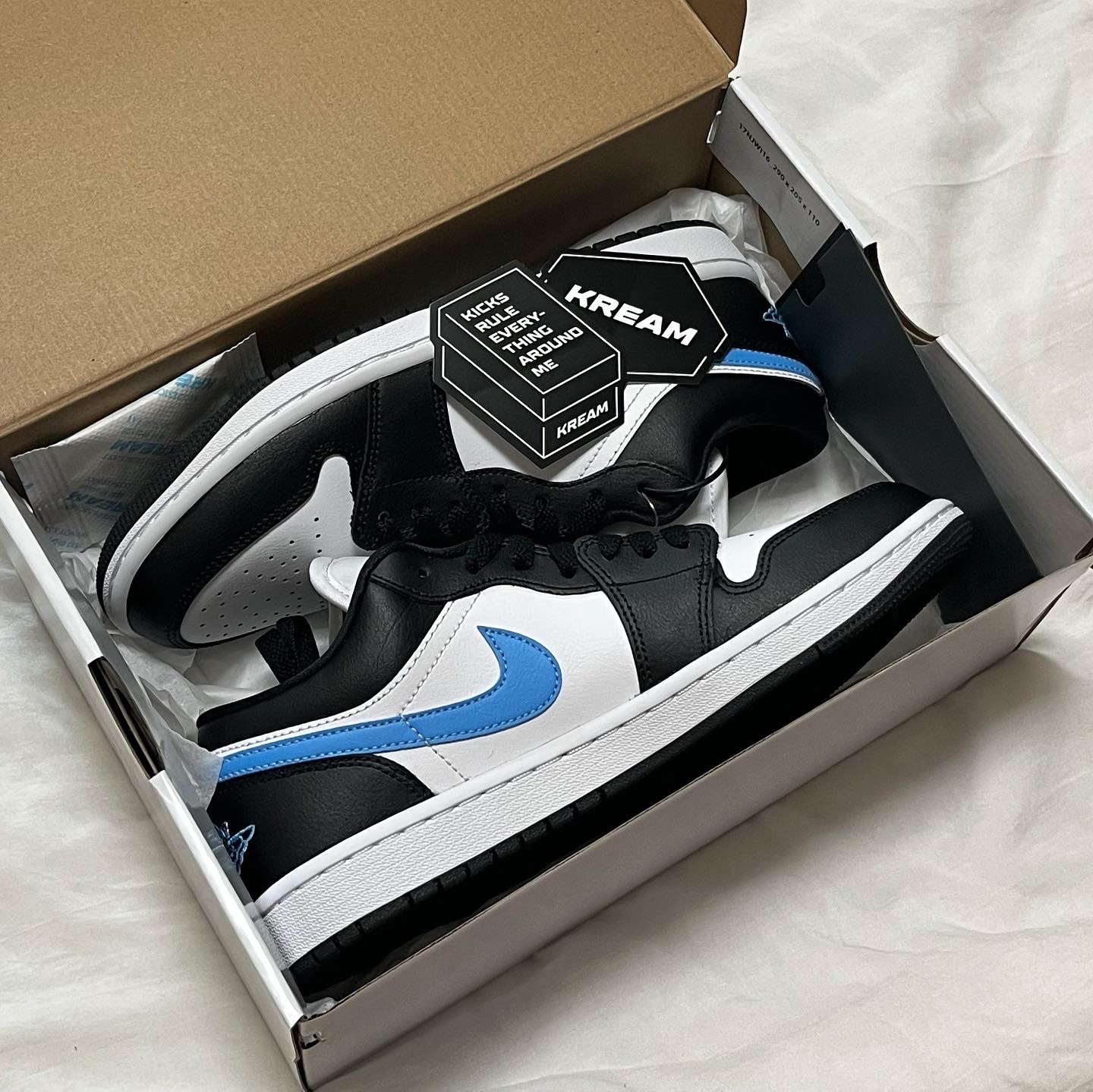 헤롱이 (@x_hera_) 님의 게시물 | KREAM