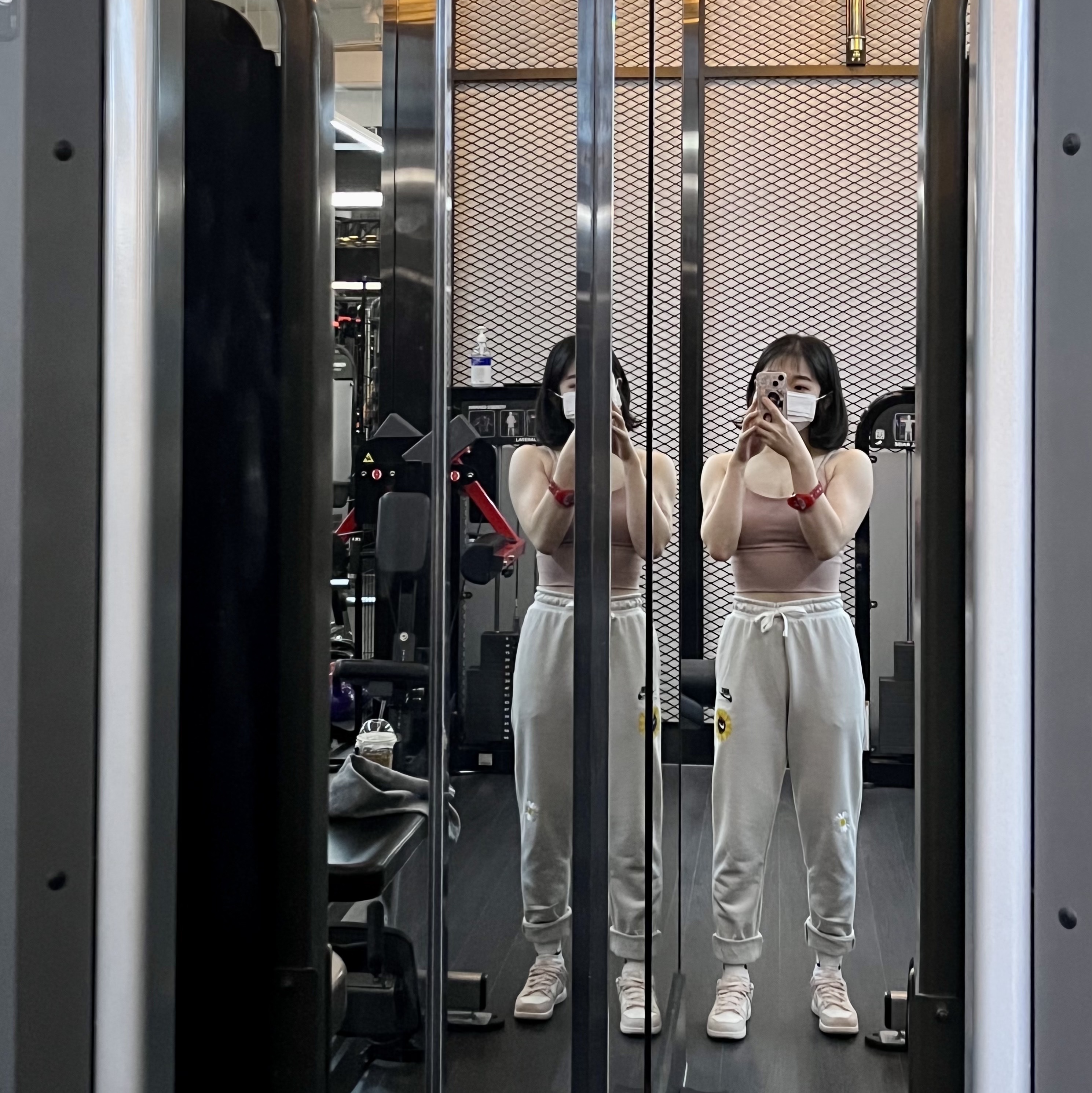 콩 (@kong._.777) 님의 게시물 | KREAM