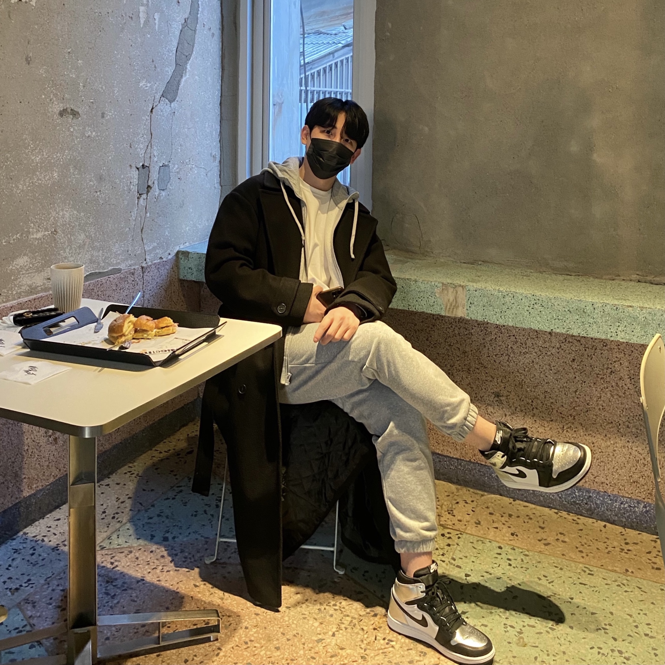 곰탱이 (@hun.__.2) 님의 게시물 | KREAM