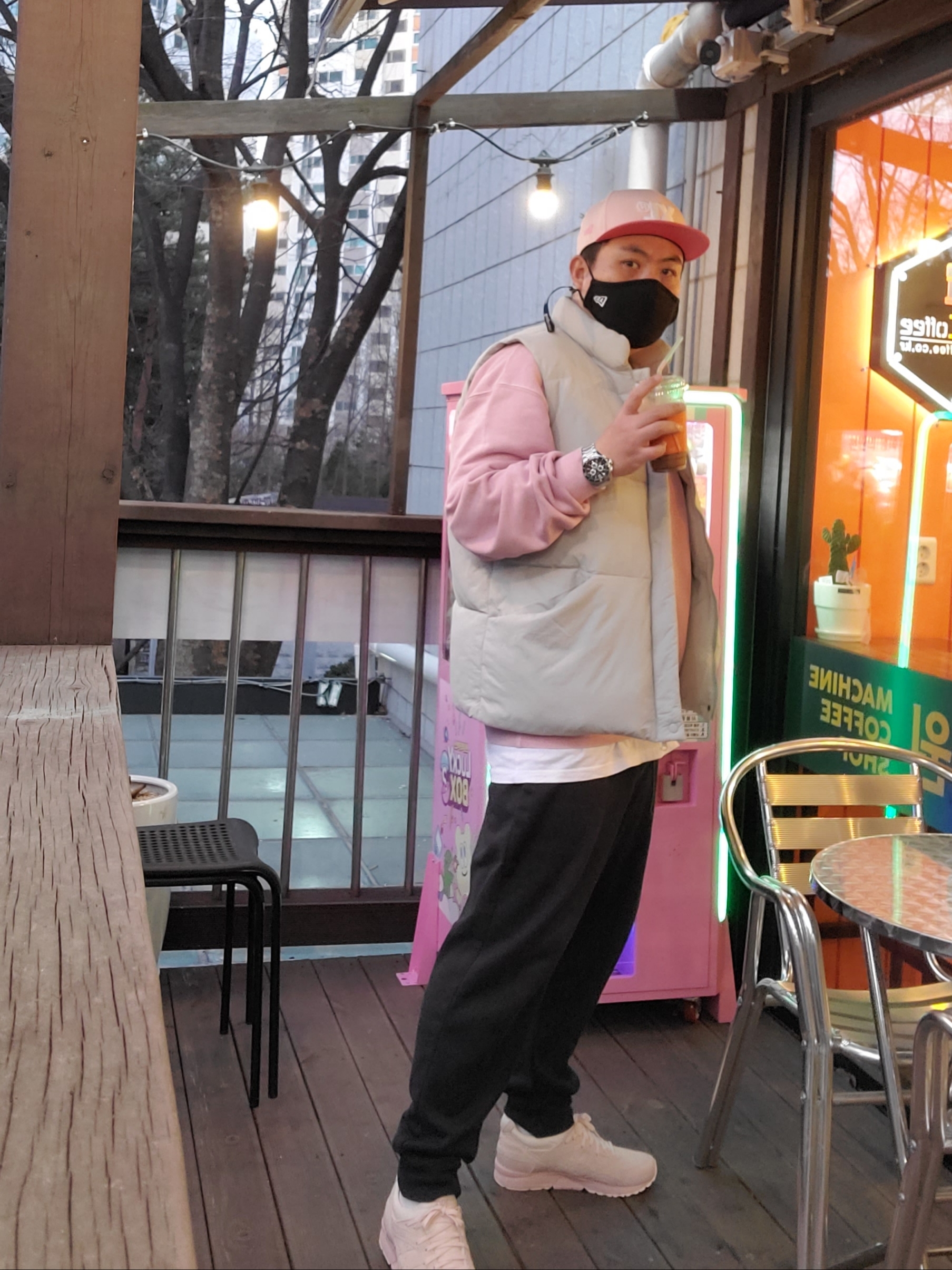 택군 (@taekgoon) 님의 게시물 | KREAM