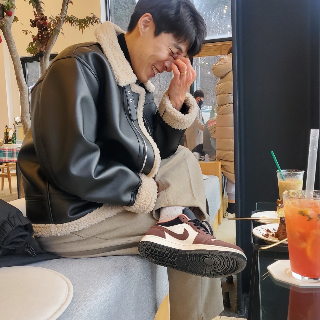 friday 6'... (@friday_six) 님의 게시물 | KREAM