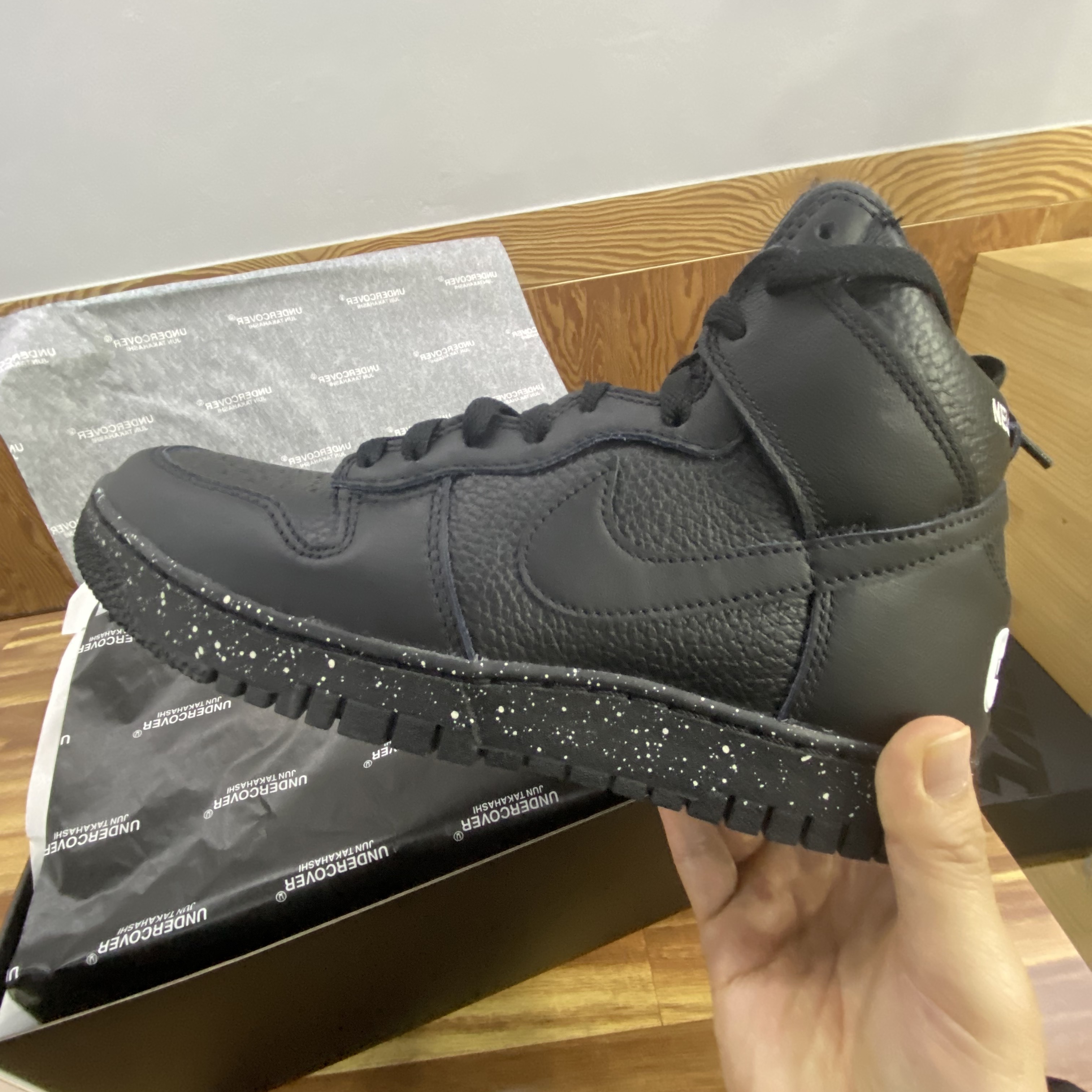 muggs (@muggs) 님의 게시물 | KREAM