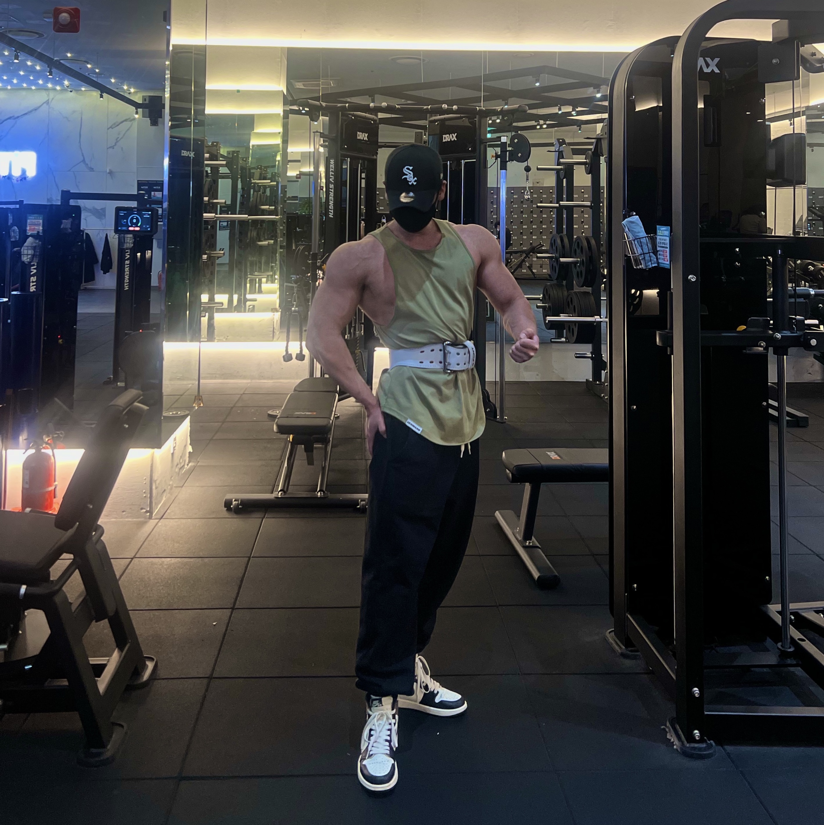 임주혁 (@fit_105size) 님의 게시물 | KREAM