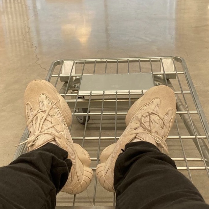 박말론 (@malone_park) 님의 게시물 | KREAM