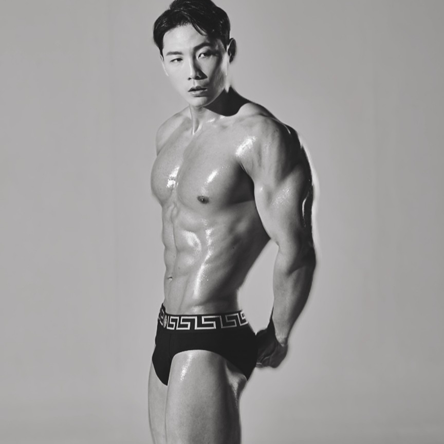 sungjun5866 (@oehp3m) 님의 게시물 | KREAM