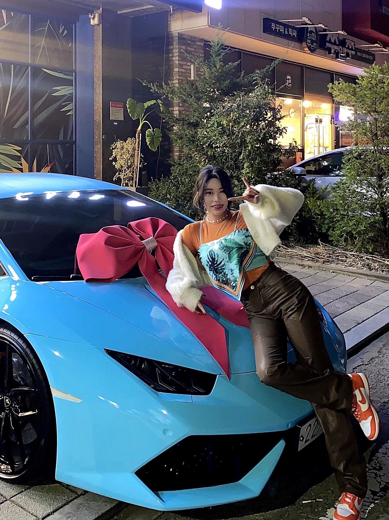 (@kimsia) 님의 게시물 | KREAM