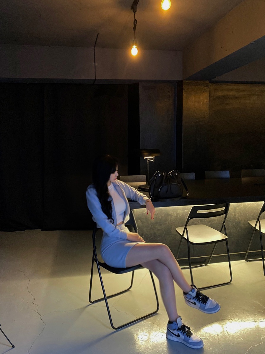 지수 (@ljsww) 님의 게시물 | KREAM