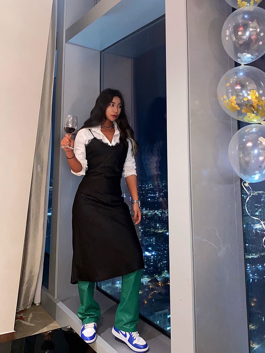 (@kimsia) 님의 게시물 | KREAM