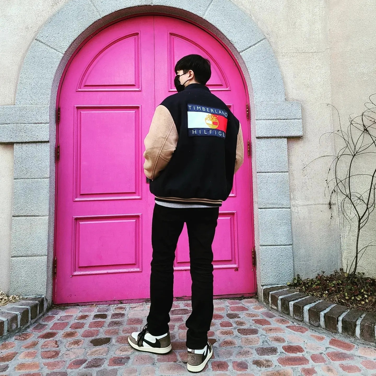 rhkdgml0123 (@gghhh) 님의 게시물 | KREAM