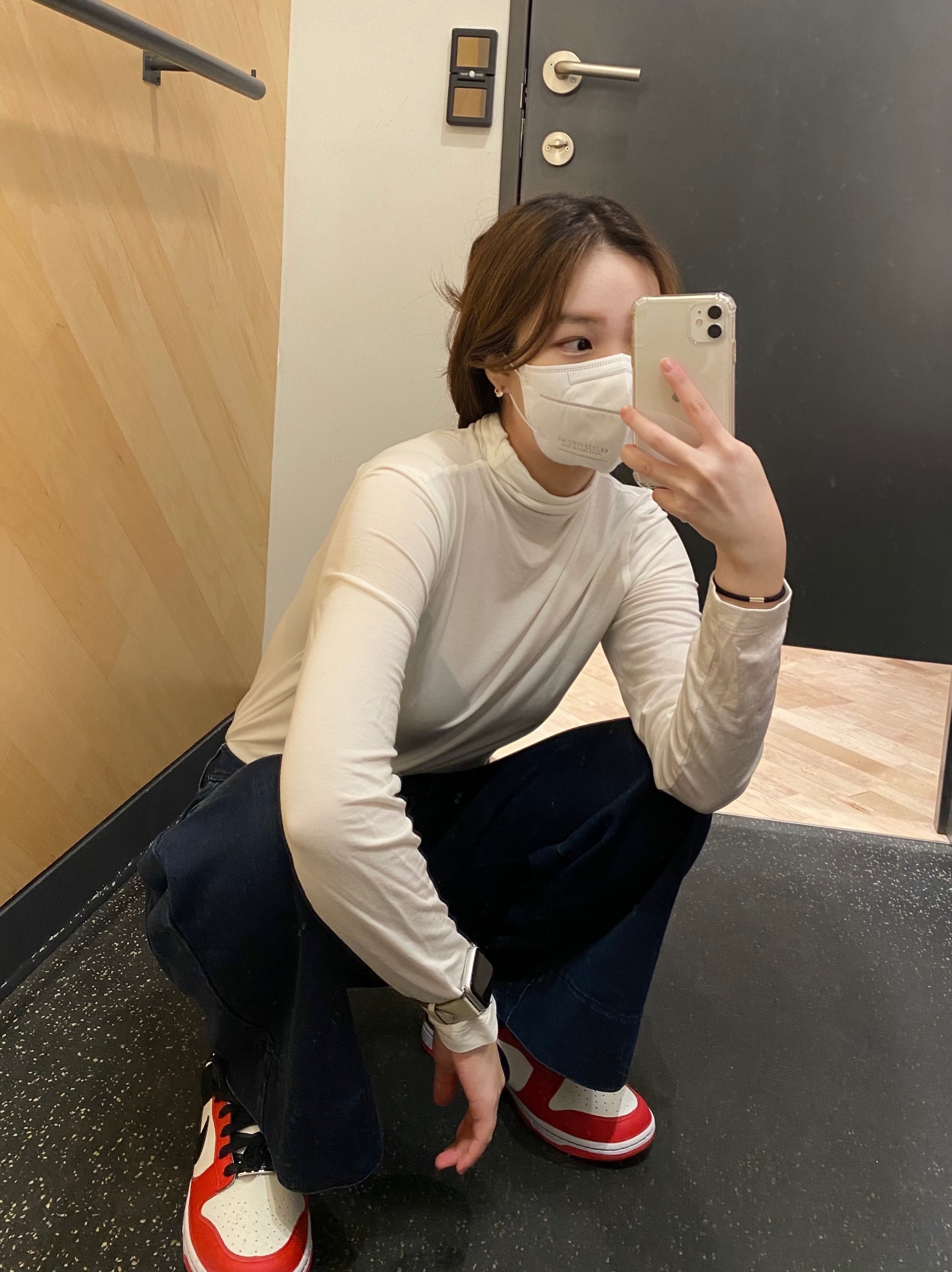 insta: alswljji (@alswljji) 님의 게시물 | KREAM