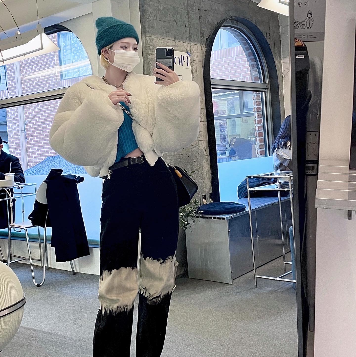 gyul__s2_ (@gyul__s2_) 님의 게시물 | KREAM