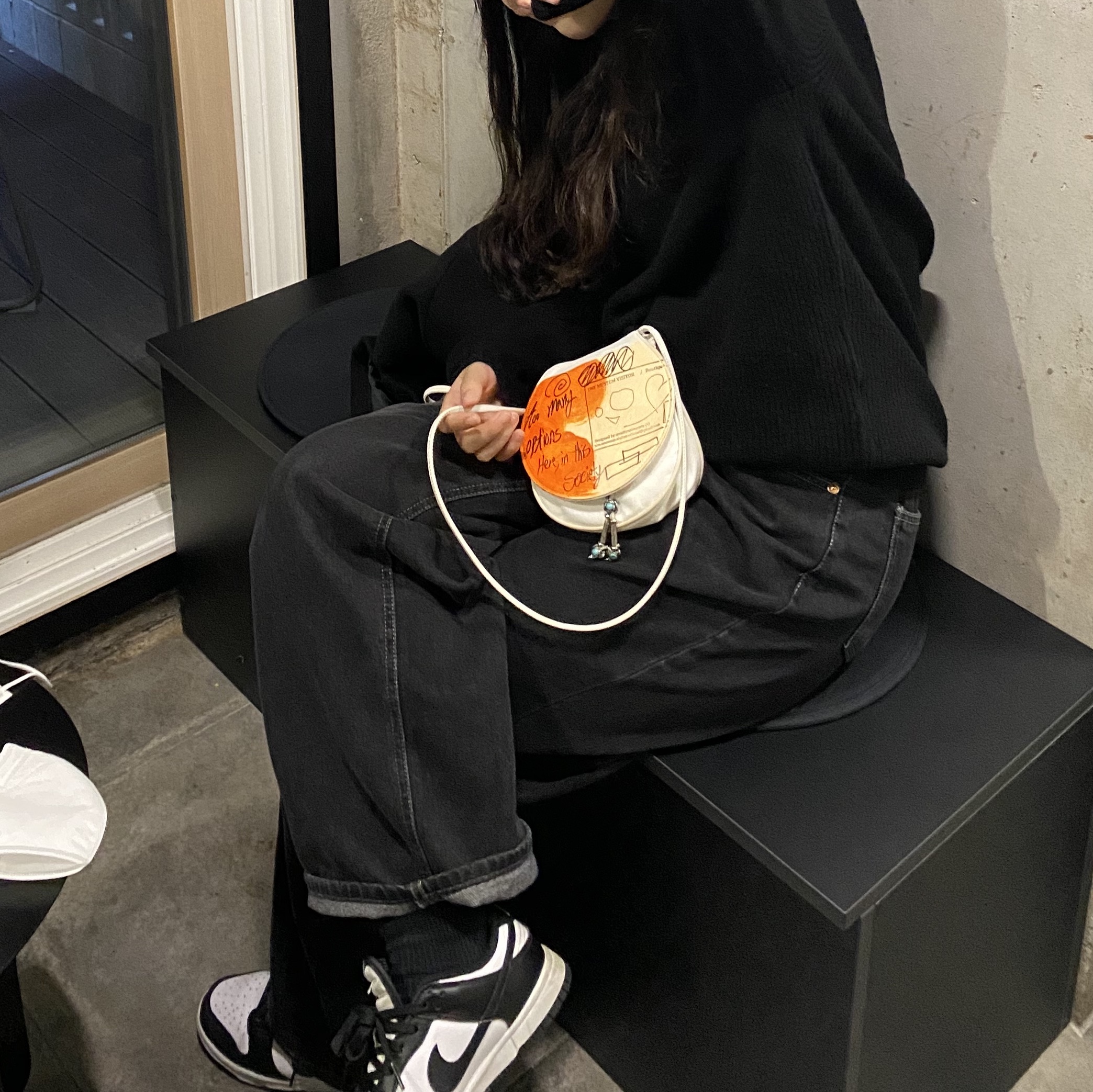 ellie131 (@bingurami) 님의 게시물 | KREAM