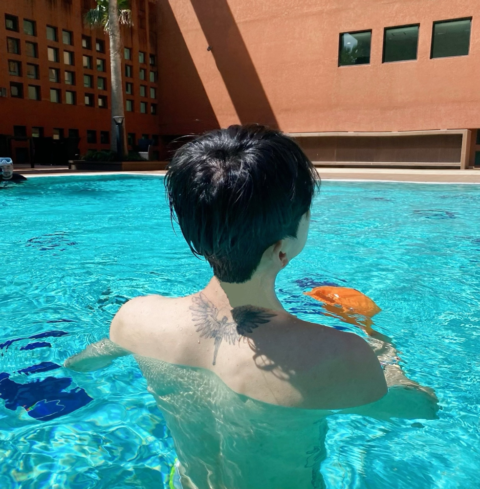 (@jun________) 님의 게시물 | KREAM