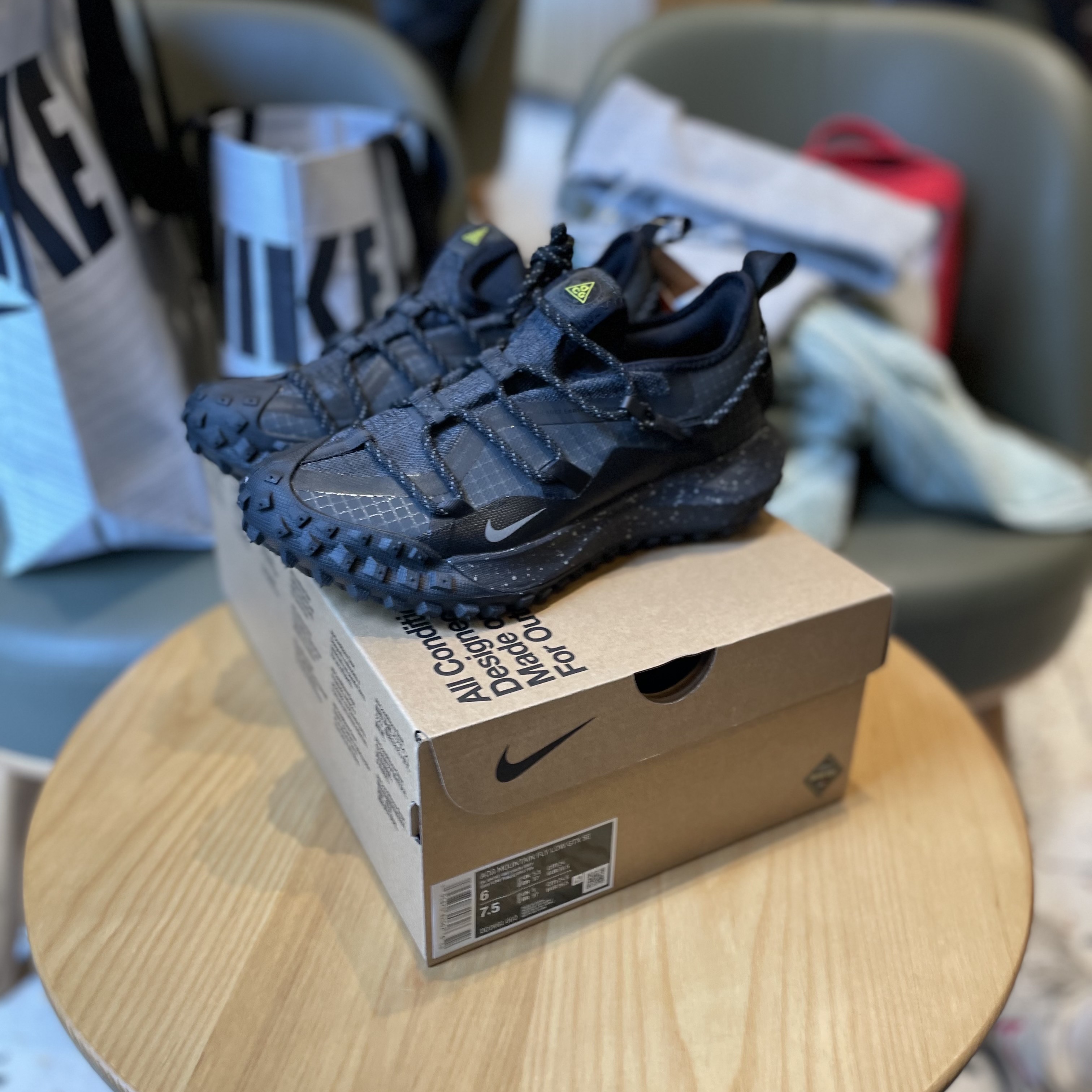 ockera (@ockera) 님의 게시물 | KREAM