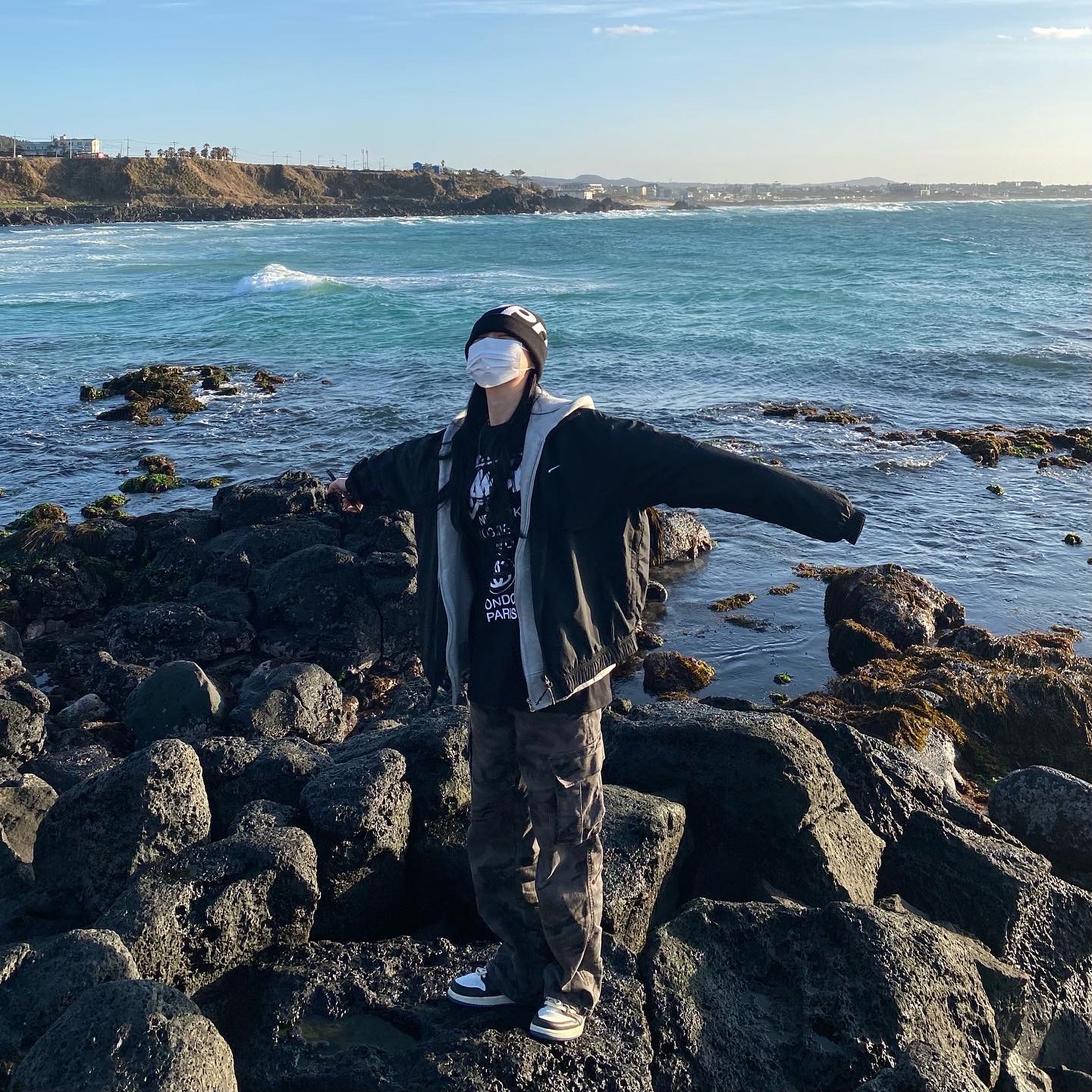 써니 (@1000kg_) 님의 게시물 | KREAM