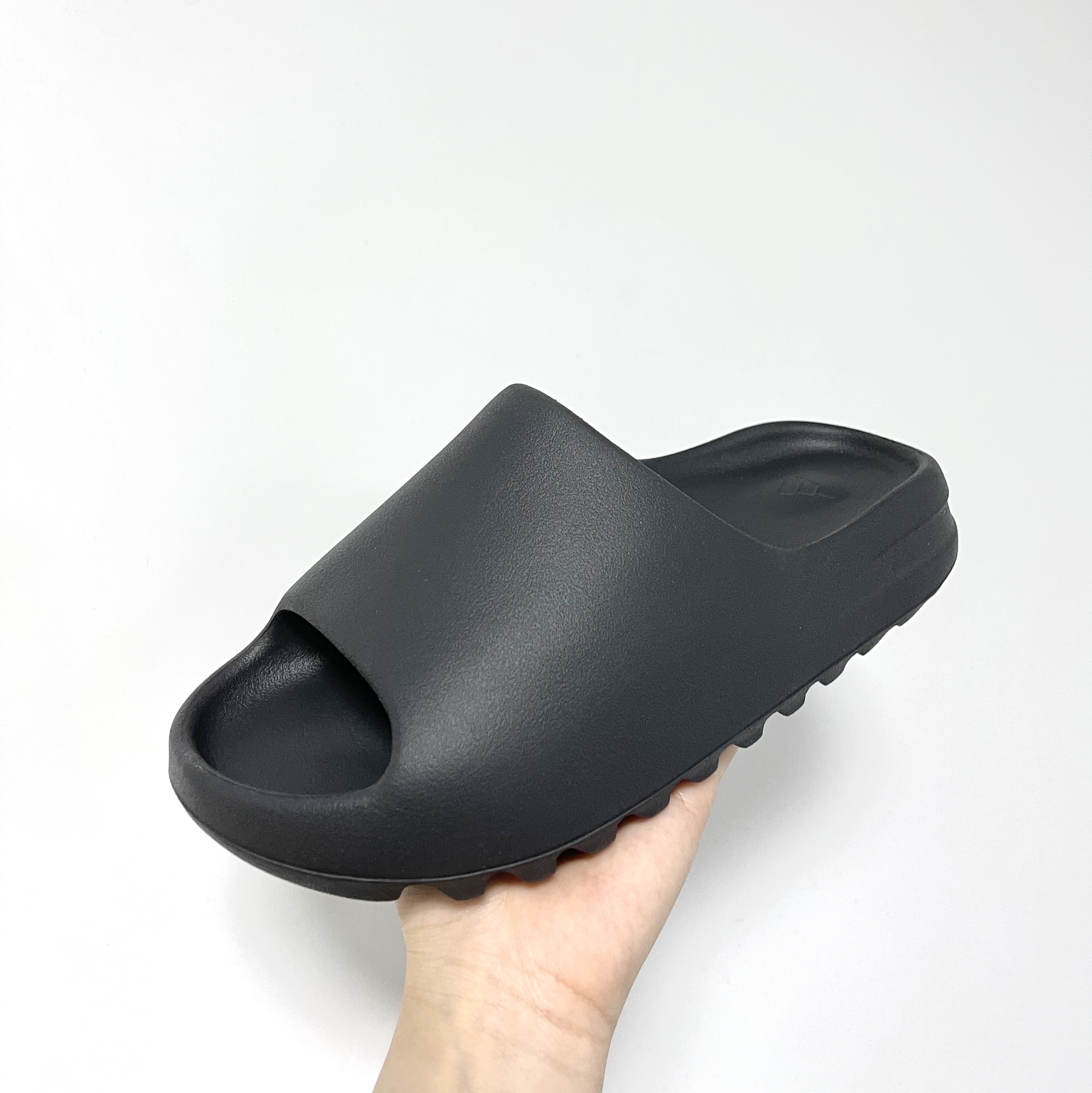 ️ (@h_hyo) 님의 게시물 | KREAM