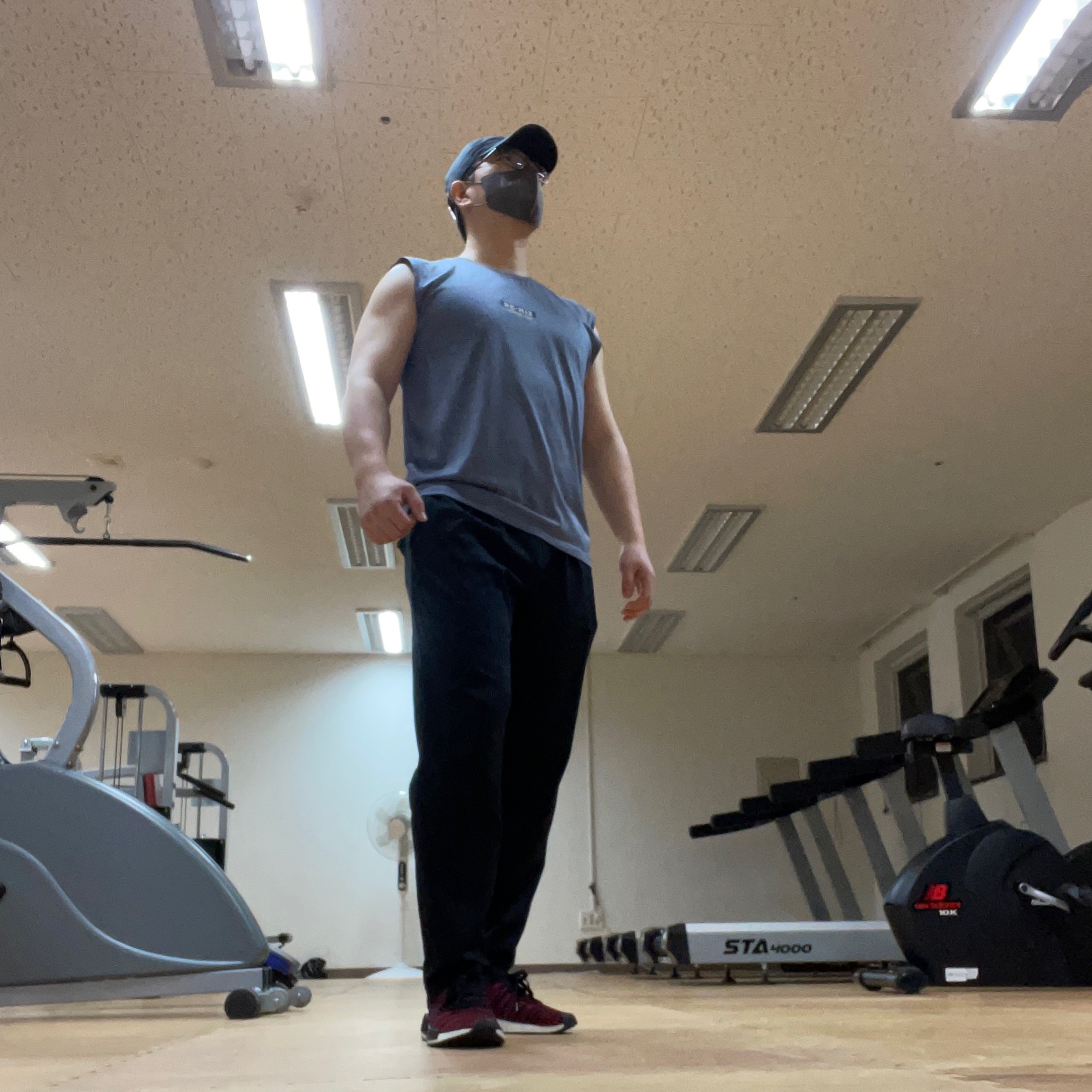 Lee (@artera) 님의 게시물 | KREAM