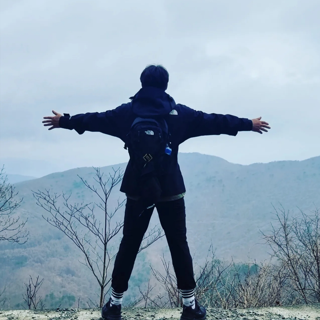 xxxx (@jw_1985) 님의 게시물 | KREAM