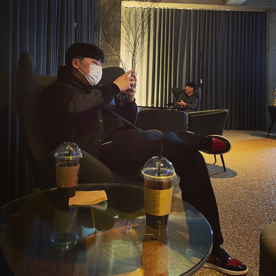 황아이스 (@hwang_ice) 님의 게시물 | KREAM