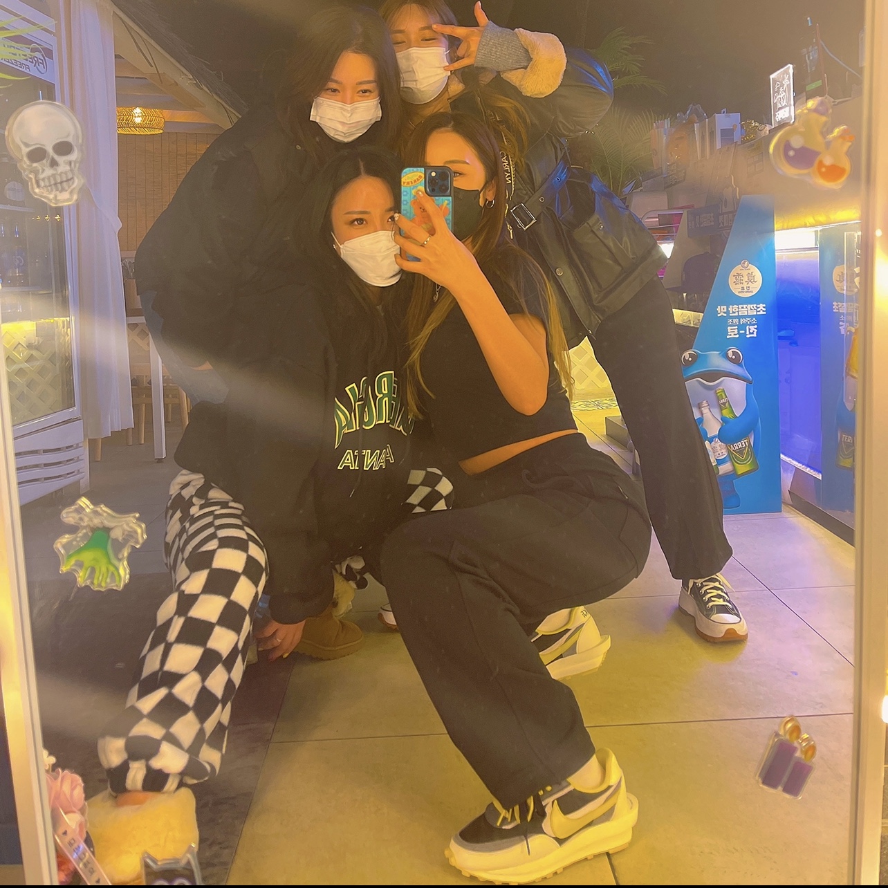 로리 (@lovejay) 님의 게시물 | KREAM