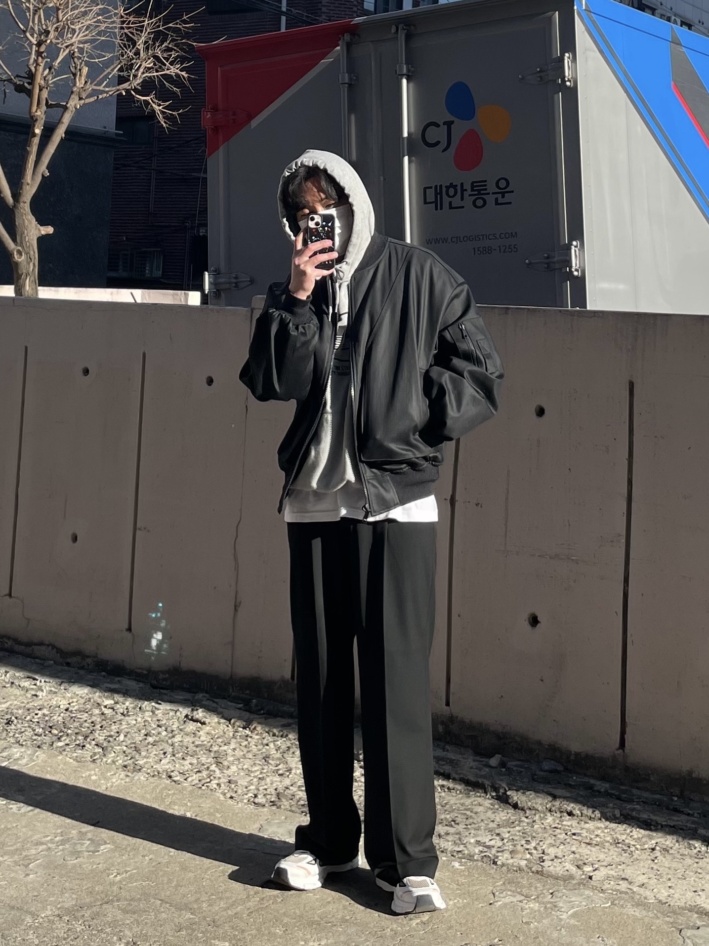 jd_ootd (@jd_ootd) 님의 게시물 | KREAM