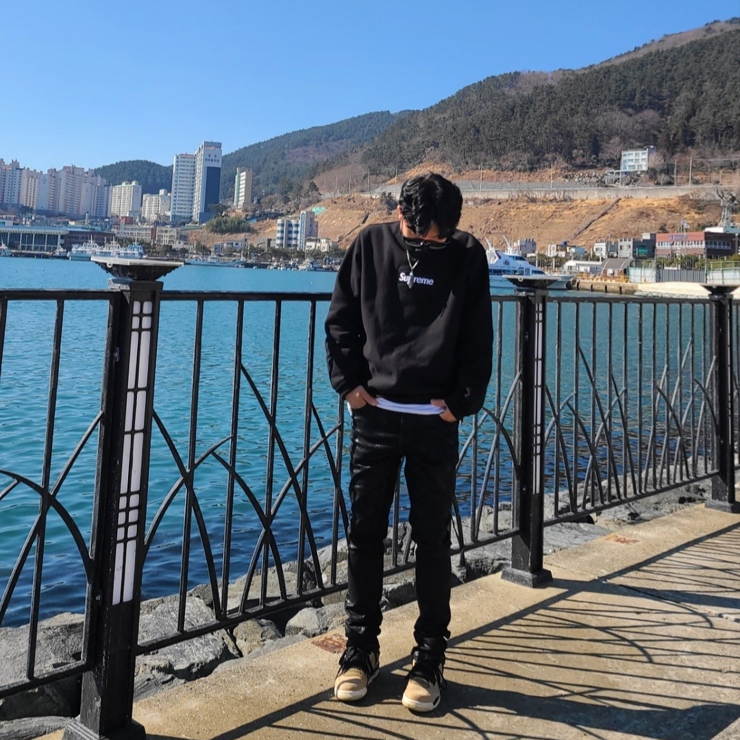 dialsrb1 (@ming____9) 님의 게시물 | KREAM