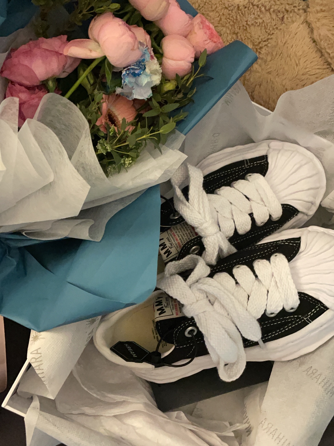 수댕 (@__s_jin__) 님의 게시물 | KREAM