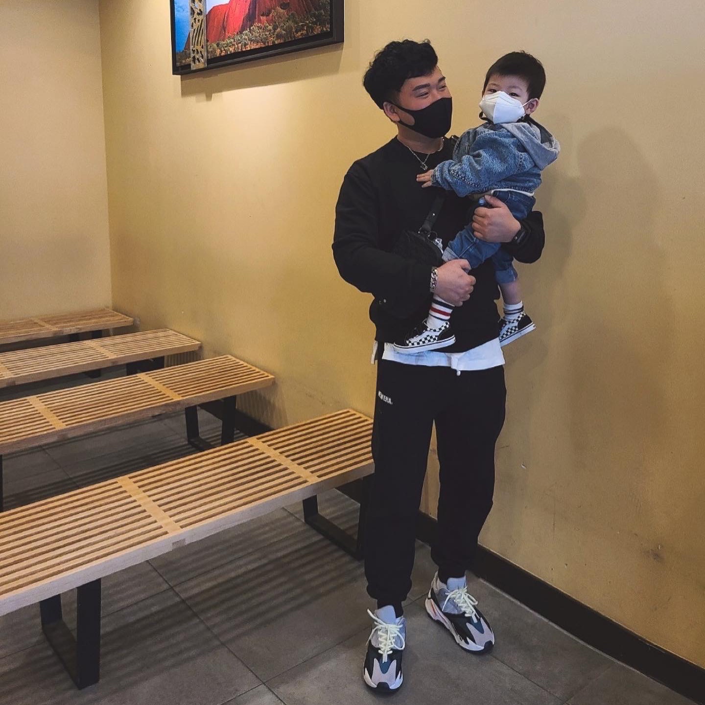 전민우 (@barogo) 님의 게시물 | KREAM