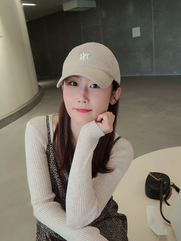 🍒 (@berry2) 님의 게시물 | KREAM