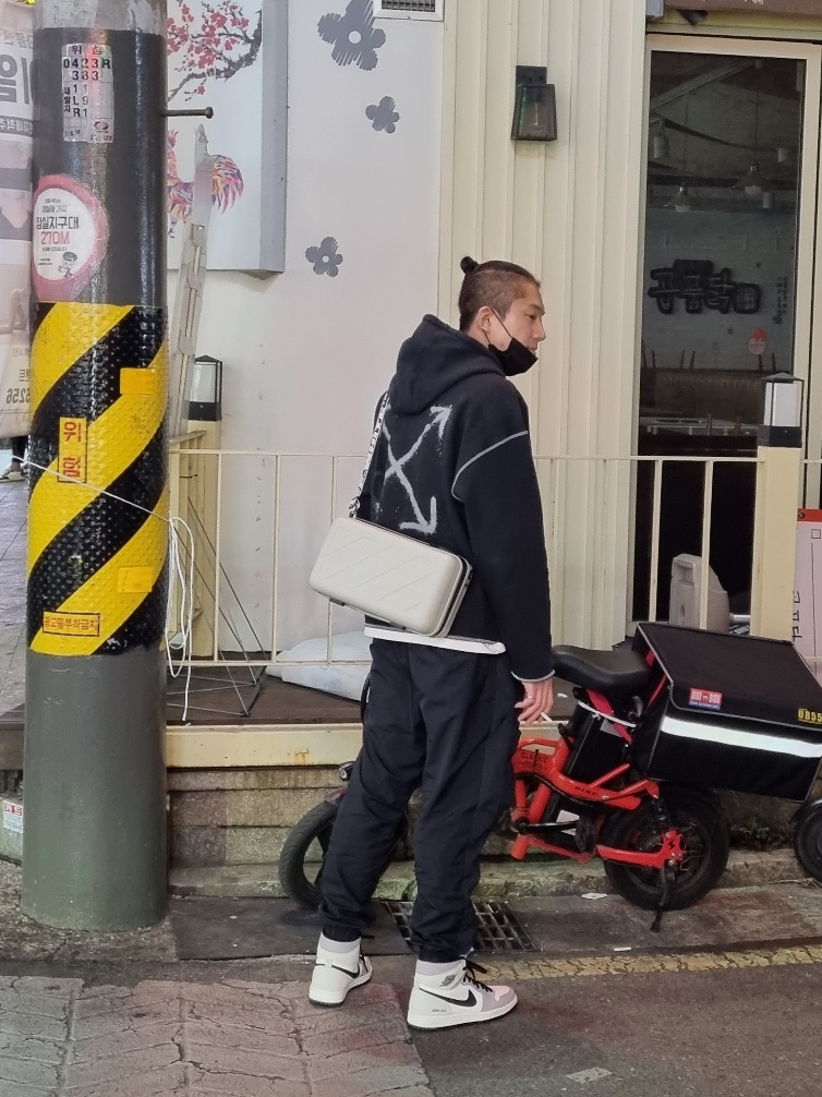 (@shady_bk) 님의 게시물 | KREAM