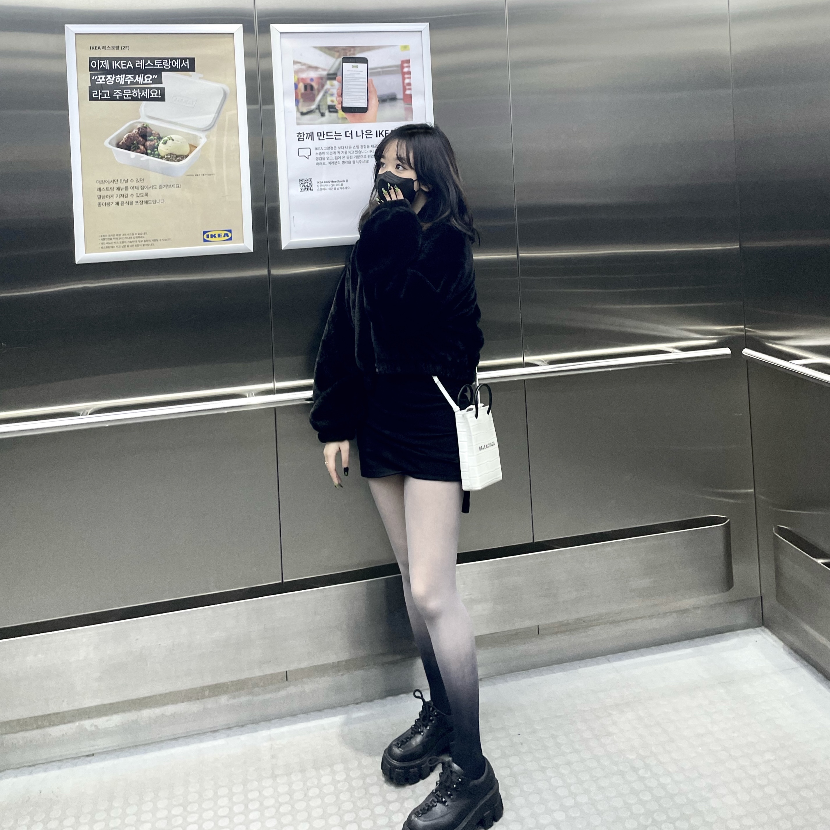 조이 (@ze412) 님의 게시물 | KREAM