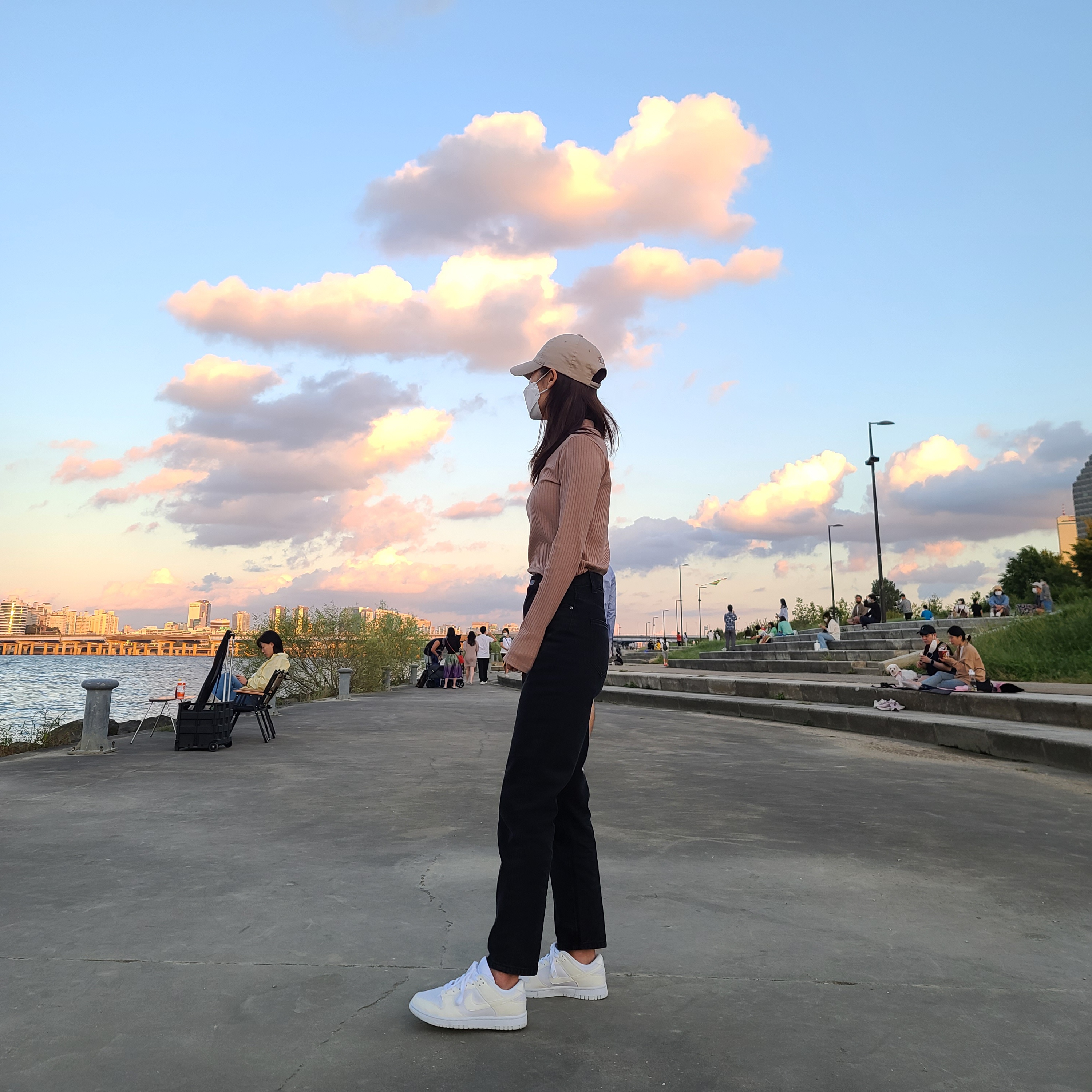 🍒 (@berry2) 님의 게시물 | KREAM