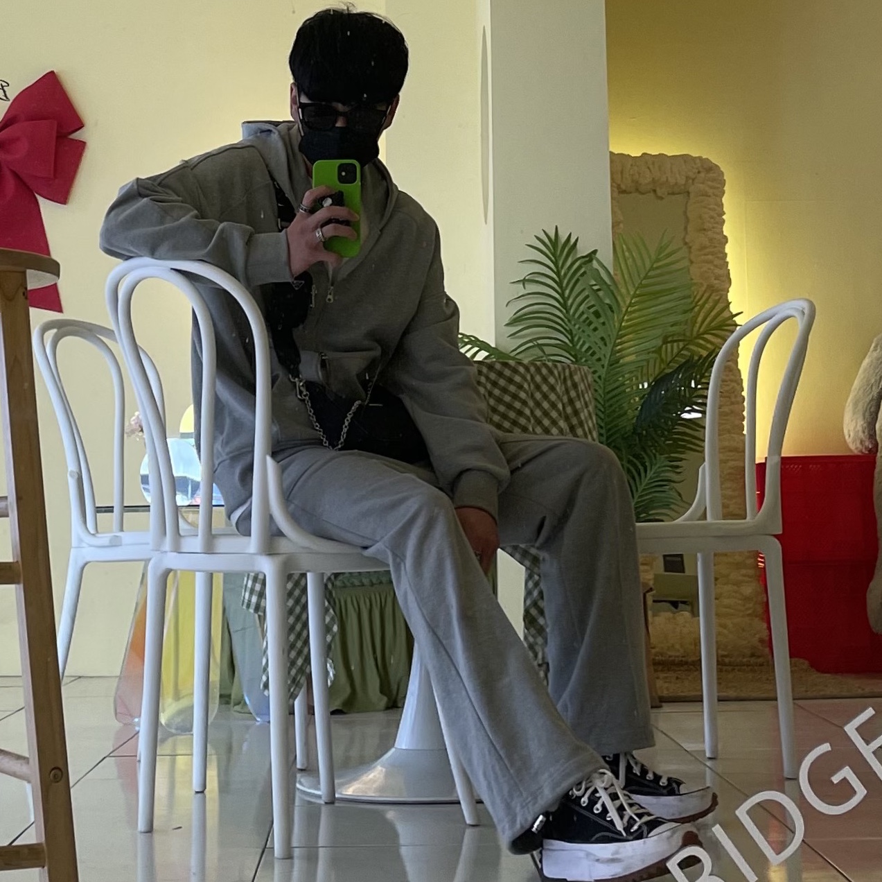 김홍준 (@94__.hj) 님의 게시물 | KREAM