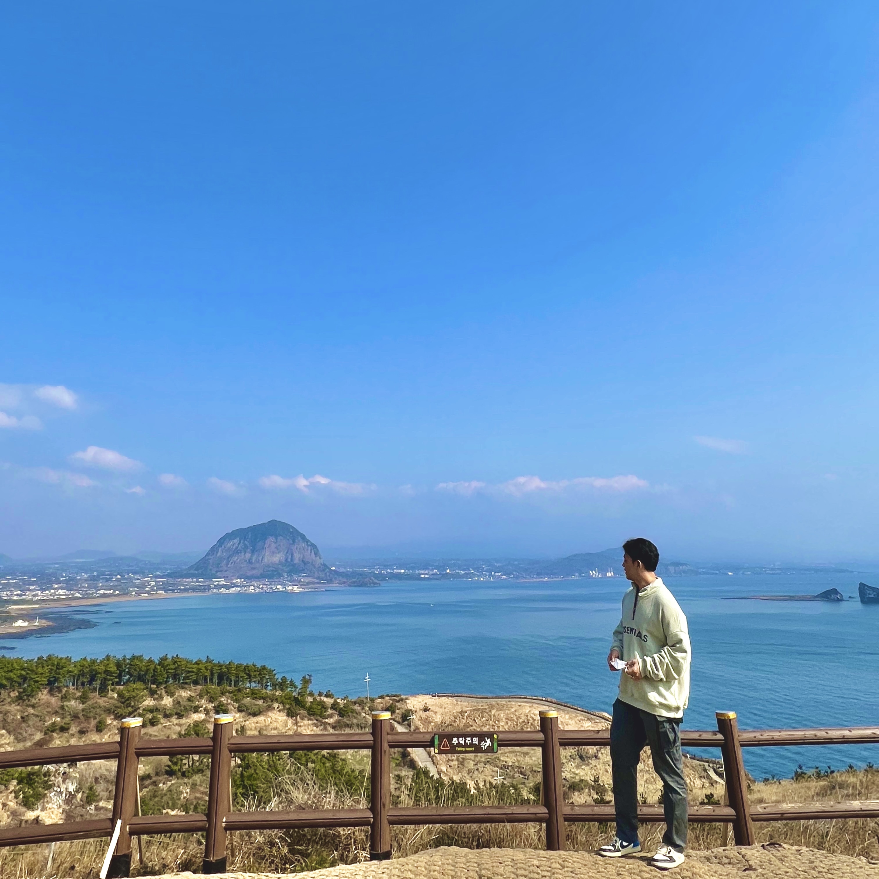 yellow6629 (@lee___hj) 님의 게시물 | KREAM